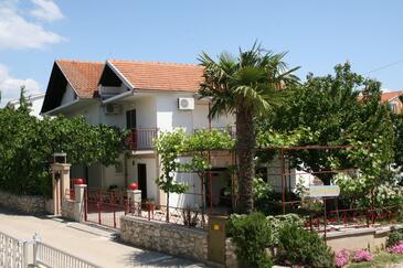 Apartments With Parking Space Vodice - 12721 - Croatia