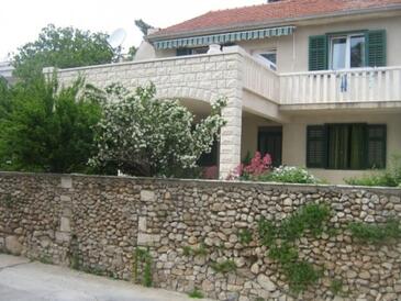 Apartamentos Con Parking Bol, Brac - 14124 - Brač