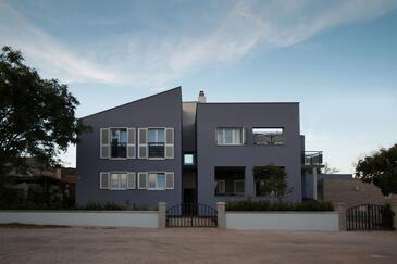 Appartements Avec Piscine Pour Les Familles Avec Enfants Verunic, Dugi Otok - 14286 - Croatie