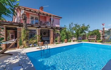 Family-friendly Apartments With Swimming Pool Fratrici, Umag - 14384 - Croatia