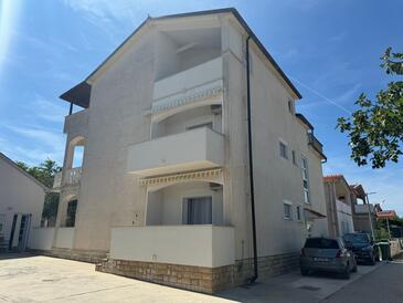 Ferienwohnungen Mit Parkplatz Sabunike, Zadar - 14490 - Privlaka