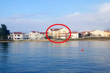 Apartments By The Sea Privlaka, Zadar - 14816 - Zaton