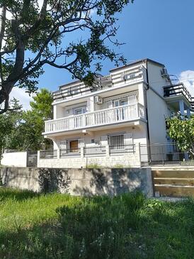 Ferienwohnungen Mit Parkplatz Novi Vinodolski - 15292 - Novi Vinodolski