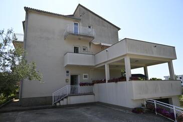 Apartments With Parking Space Brodarica, ŠIbenik - 15708 - Brodarica