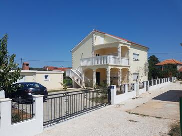 Vakantiehuis Met Parkeerplaats Sukosan, Zadar - 16398 - Bibinje