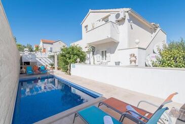 Family-friendly Apartments With Swimming Pool Supetar, Brač - 16774 - Supetar