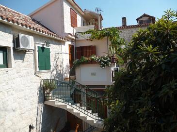 Apartments And Rooms By The Sea Trogir - 16844 - Trogir