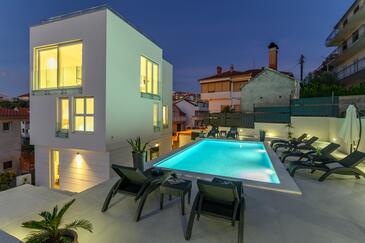 Luxury Villa With A Swimming Pool Trogir - 17256 - Trogir