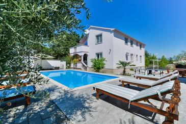 Family-friendly Apartments With Swimming Pool Zadar - 18098 - 札達爾