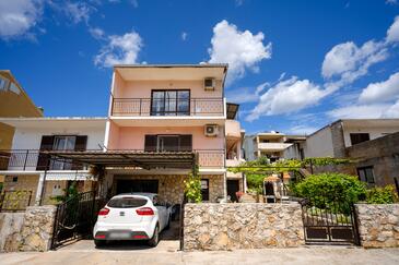 Ferienwohnungen Mit Parkplatz Stari Grad, Hvar - 18458 - Stari Grad