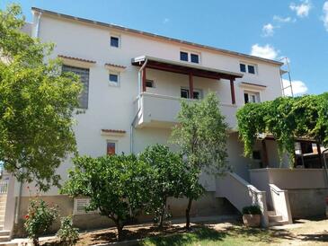 Ferienwohnungen Mit Parkplatz Sveti Filip I Jakov, Biograd - 18810 - Biograd na Moru