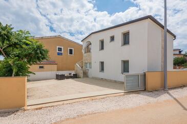 Apartments With Parking Space Vir - 19100 - ヴィル