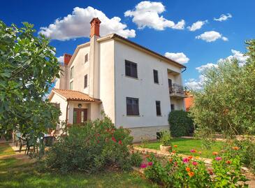 Apartments With Parking Space Valbandon, Fažana - 19685 - Pula