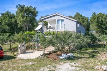 Apartments With Parking Space Cove Smrčeva, Brač - 20193 - Brač