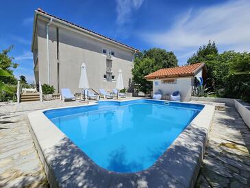 Appartementen Met Zwembad Geschikt Voor Gezinnen Met Kinderen Malinska, Krk - 20377 - Malinska