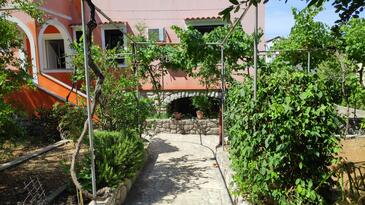 Ferienwohnungen Mit Parkplatz Mali Losinj, Losinj - 20594 - Mali Lošinj