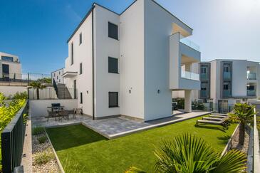 Apartments With Hot Tub Njivice, Krk - 21493 - Njivice