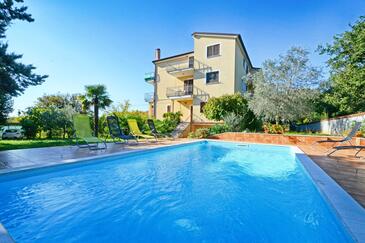 Family-friendly Apartments With Swimming Pool Valica, Umag - 21926 - Istria