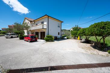 Apartamentos Y Habitaciones Con Parking Palit, Rab - 22221 - Rab