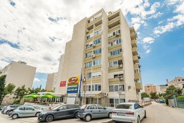 Apartments With Parking Space Split - 22841 - スプリト