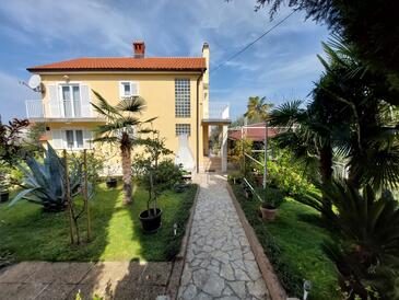 Appartamenti Con Parcheggio Malinska, Veglia - Krk - 22892 - Malinska