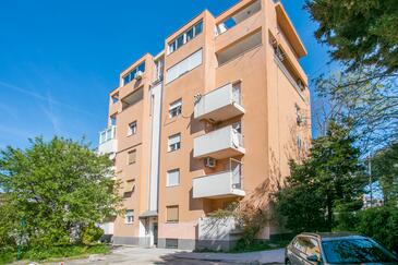 Apartments With Parking Space Split - 22909 - 斯普利特
