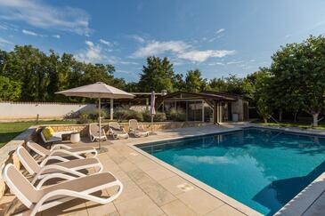 Maison Pour La Famille Avec La Piscine Lovrecica, Umag - 22979 - Croatie