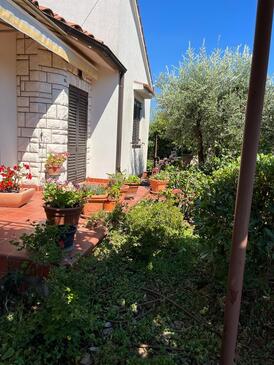 Apartamentos Con Parking Stinjan, Pula - 22993 - Pula