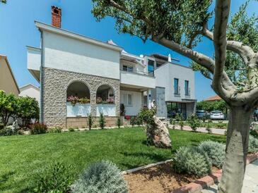 Apartamentos Con Parking Privlaka, Zadar - 23472 - Privlaka