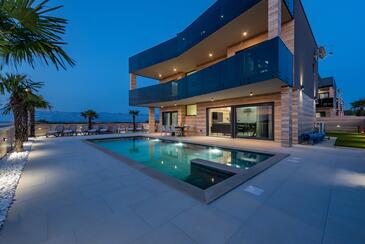 Luxusvilla Am Meer Mit Pool Privlaka, Zadar - 23517 - Privlaka
