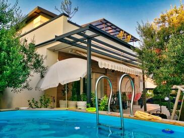 Ferienwohnungen Mit Pool Vodice - 23696 - Vodice