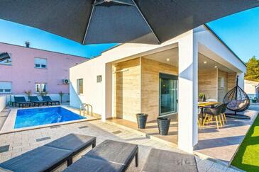 Luxe Villa Met Zwembad Vir - 23776 - Vir