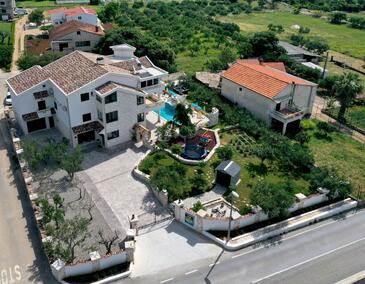 Familiehuis Met Zwembad Plano, Trogir - 23902 - Trogir