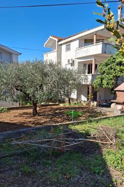 Ferienwohnungen Mit Parkplatz Sveti Filip I Jakov, Biograd - 24057 - Sveti Filip i Jakov