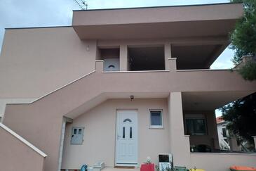 Apartments By The Sea Jezera, Murter - 24139 - Tisno