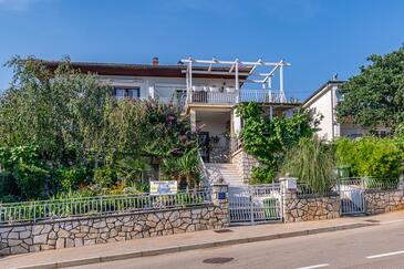 Family-friendly Apartments With Swimming Pool Novi Vinodolski - 2419 - Novi Vinodolski