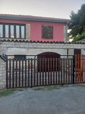Apartments And Rooms With Parking Space Premantura, Medulin - 24363 - Banjole