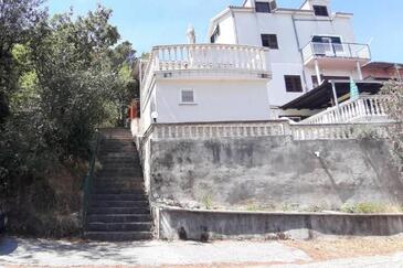 Appartements Près De La Mer Zaton, Krka - 24448 - Šibenik