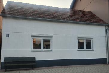 Apartments With Parking Space Otok, Slavonija - 24625 - Croatia