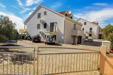 Apartments With Swimming Pool Milna, Brač - 24929 - Milna