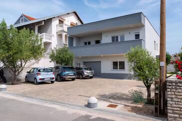 Apartments With Parking Space Zadar - 25204 - Zadar
