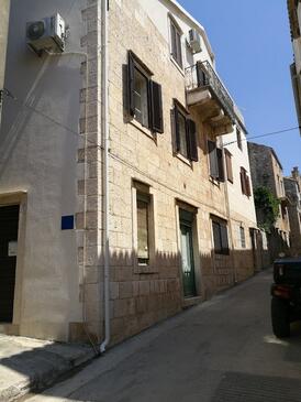 Apartments With Parking Space Komiža, Vis - 25233 - Komiža