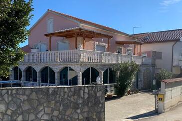 Ferienwohnungen Mit Parkplatz Pirovac (Sibenik) - 25316 - Tisno