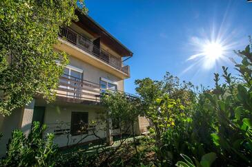 Ferienwohnungen Mit Parkplatz Starigrad, Paklenica - 25358 - Starigrad-Paklenica