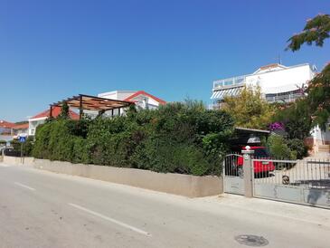Apartments By The Sea Okrug Gornji, ČIovo - 25387 - Okrug Gornji