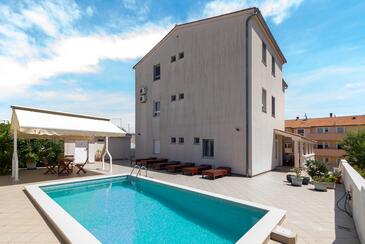 Holiday House With A Swimming Pool Ližnjan, Medulin - 25722 - Ližnjan