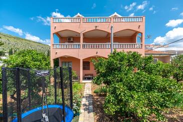 Apartments With Parking Space Seget Donji, Trogir - 27568 - Trogir