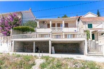 Apartments With Parking Space Sutivan, Brač - 2846 - Sutivan