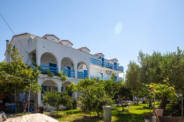 Apartments By The Sea Sućuraj, Hvar - 3589 - Hvar