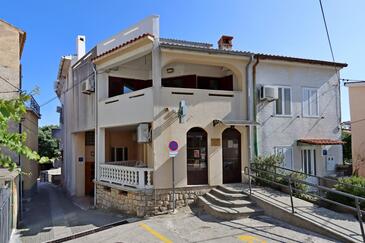 Appartements Et Chambres Avec Parking Vrbnik, Krk - 5302 - Vrbnik